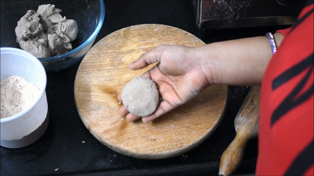 Bajre Ki Roti | Pearl millet Flatbread | Vedics
